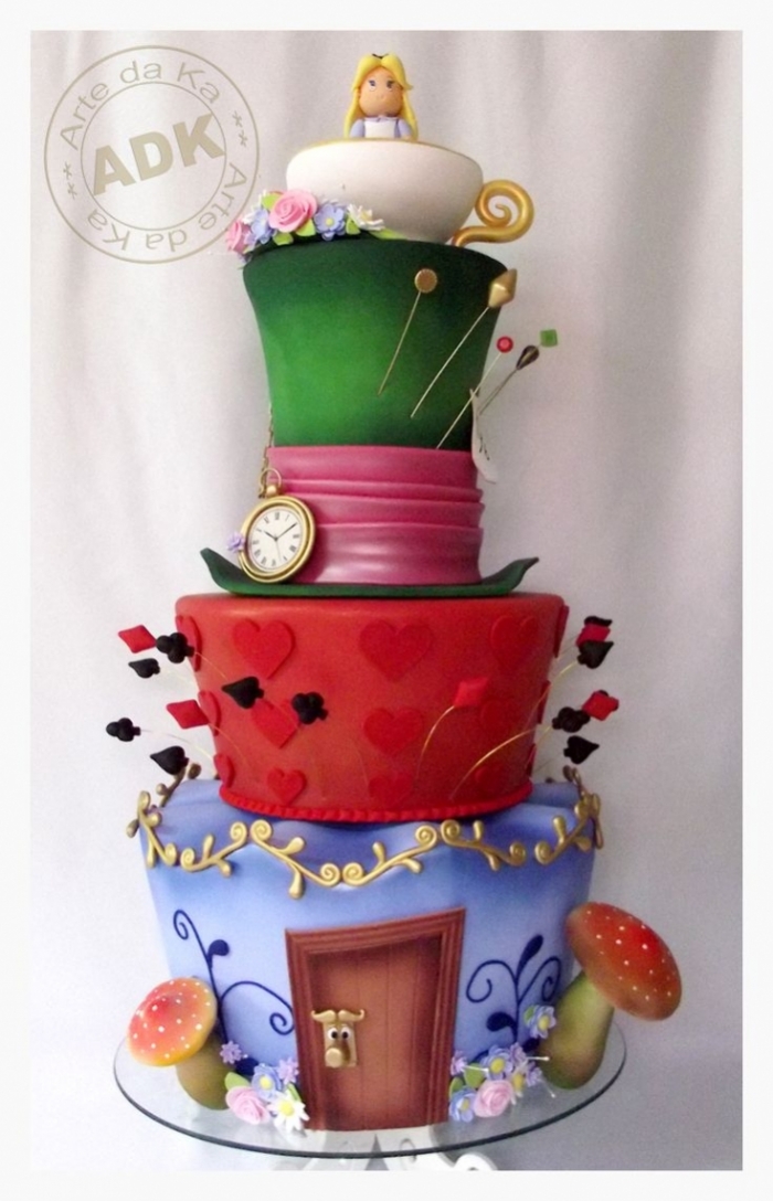 Magnifique Cake Design Alice au Pays des Merveilles - 15/06/2020
