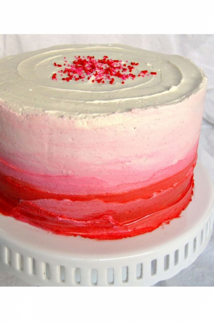 Gâteau simple avec un dégradé de rouge - 20/05/2020