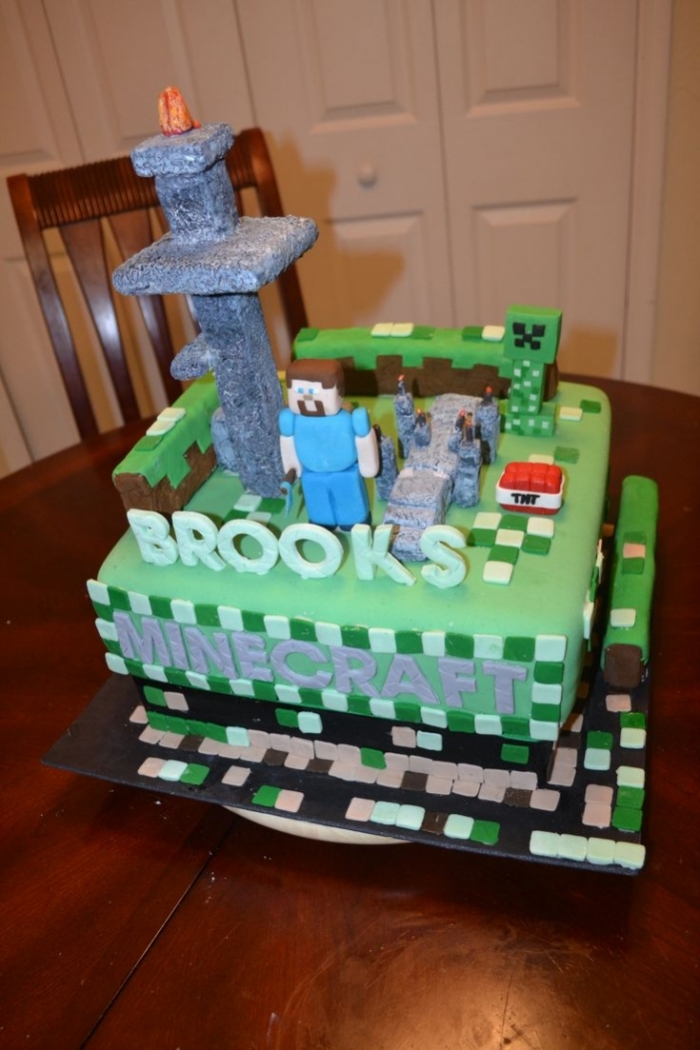 Gros gâteau minecraft pour un petit mec - 12/07/2020