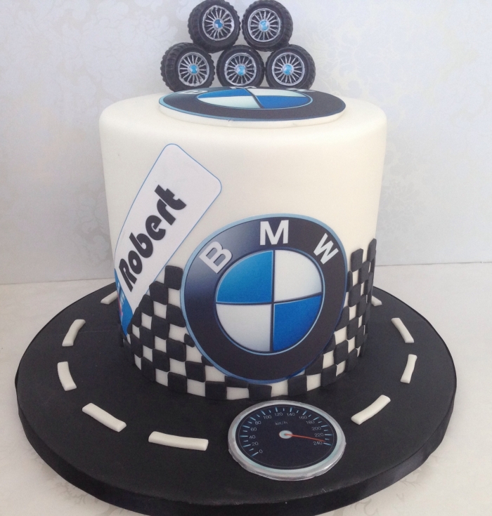 Magnifique gâteau pour un fan de BMW - 24/06/2020