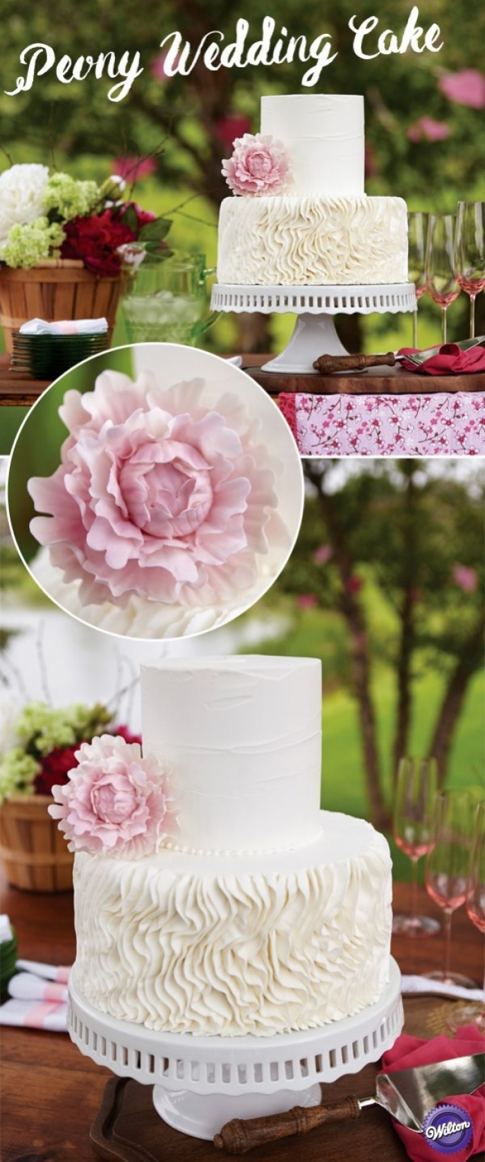 Somptueux gâteau de mariage avec une fleur rose - 02/07/2020