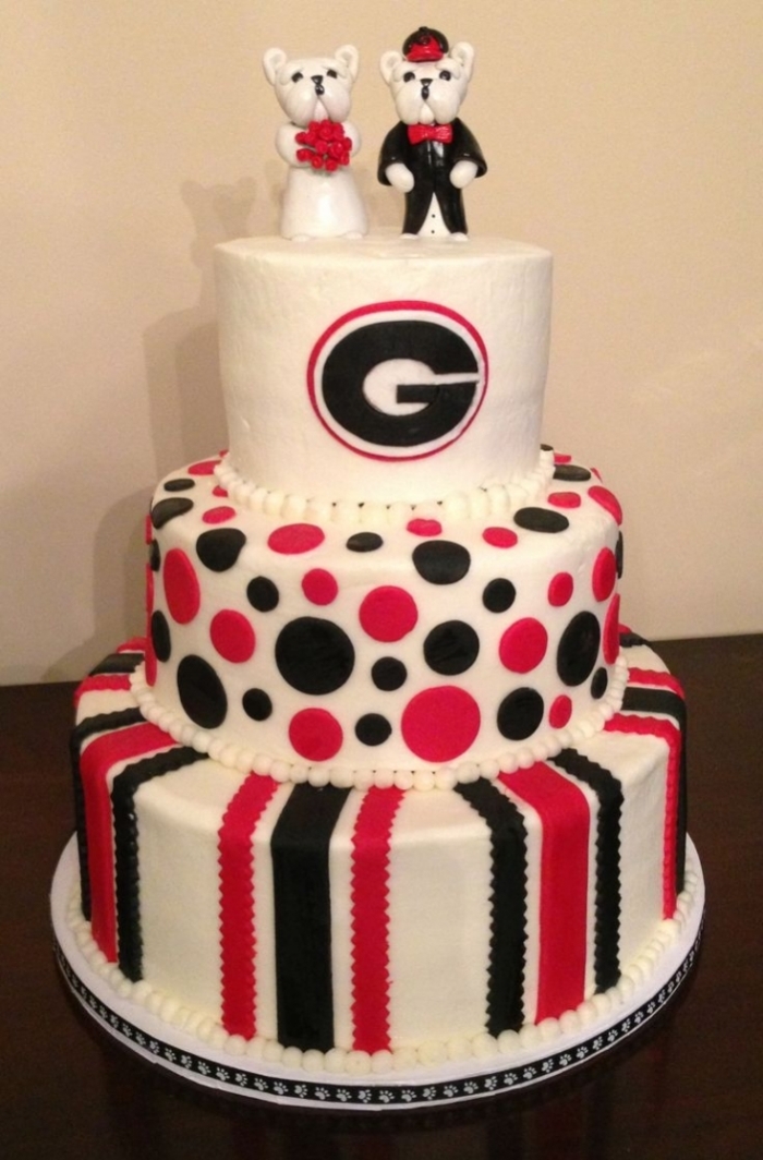 gâteau de mariage aux deux couleurs noir et rouge avec différents ...